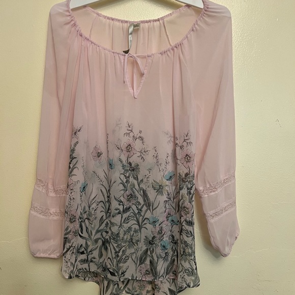 LC Lauren Conrad | Tops | Lc Laura Conrad Womans Pink Sheer Floral ...